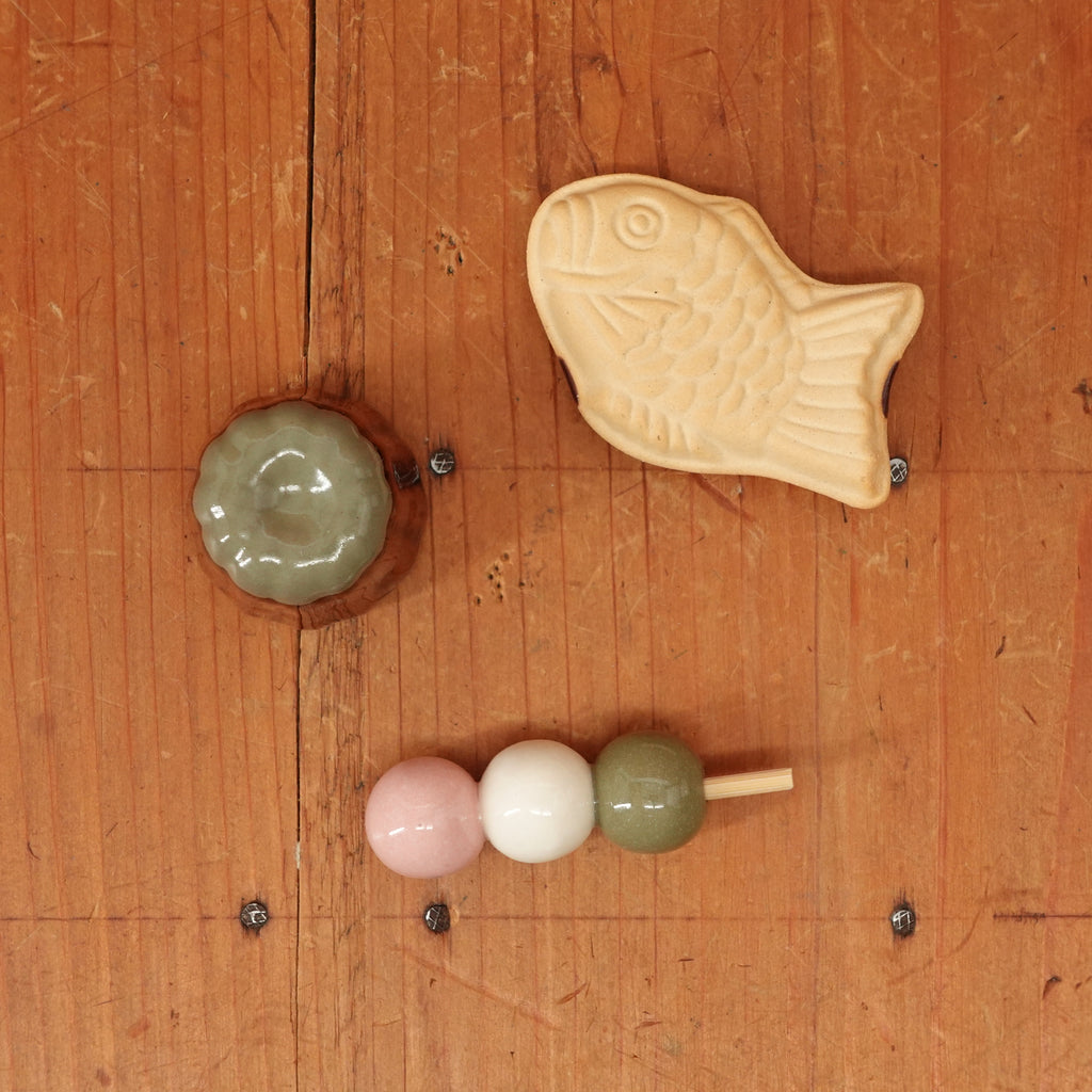 Ceramic Chopstick Rests Set of 3 (Japanese Sweets) – Bernal Cutlery