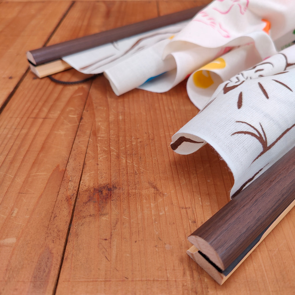 Magnetic Hanging Tenugui Display – Bernal Cutlery